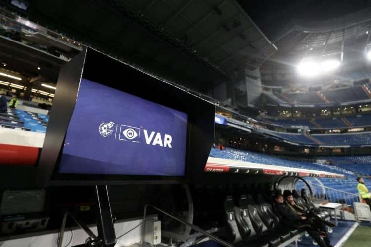 El VAR, el principal enemigo del fútbol | ONCE